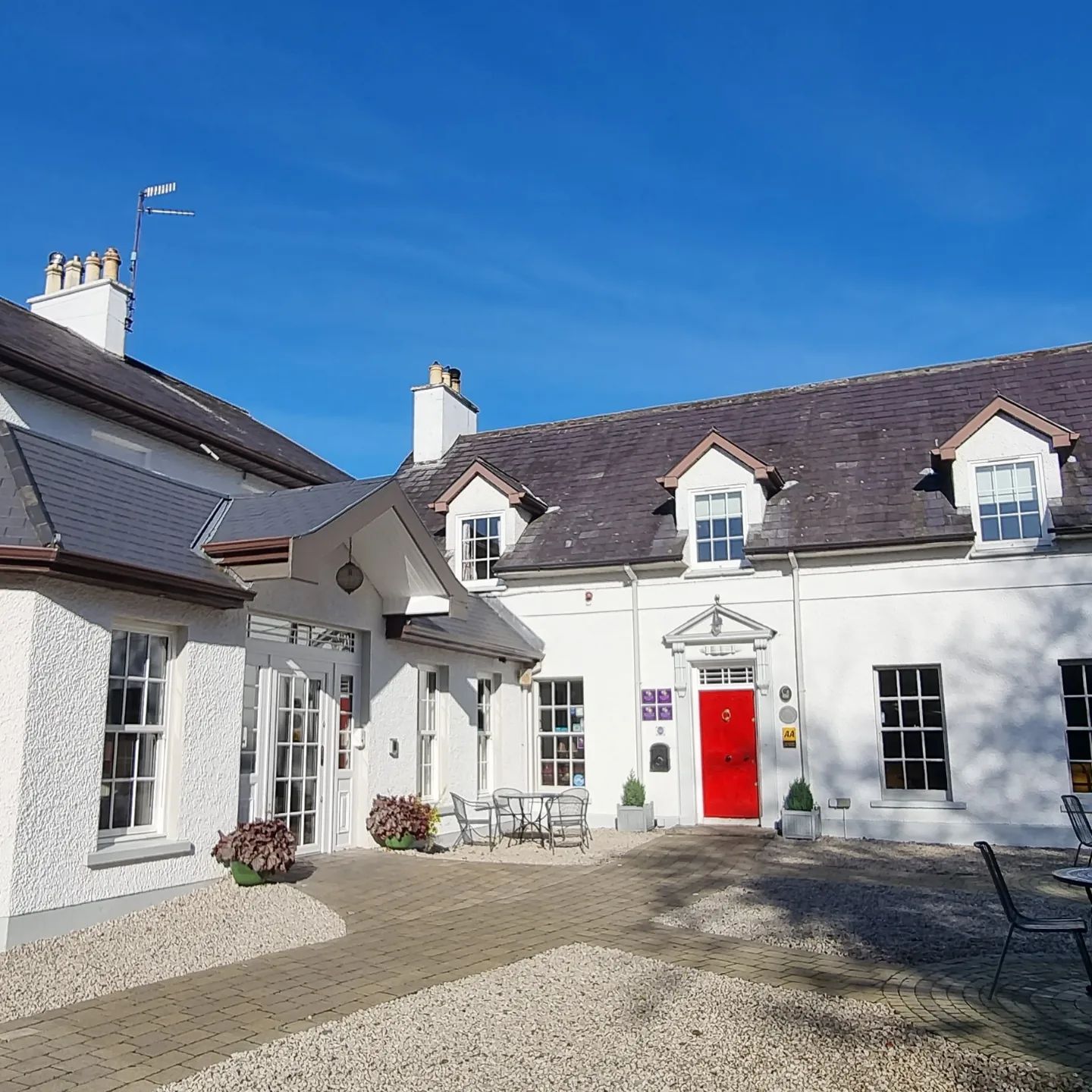 The Red Door | Accommodation | Go Visit Donegal