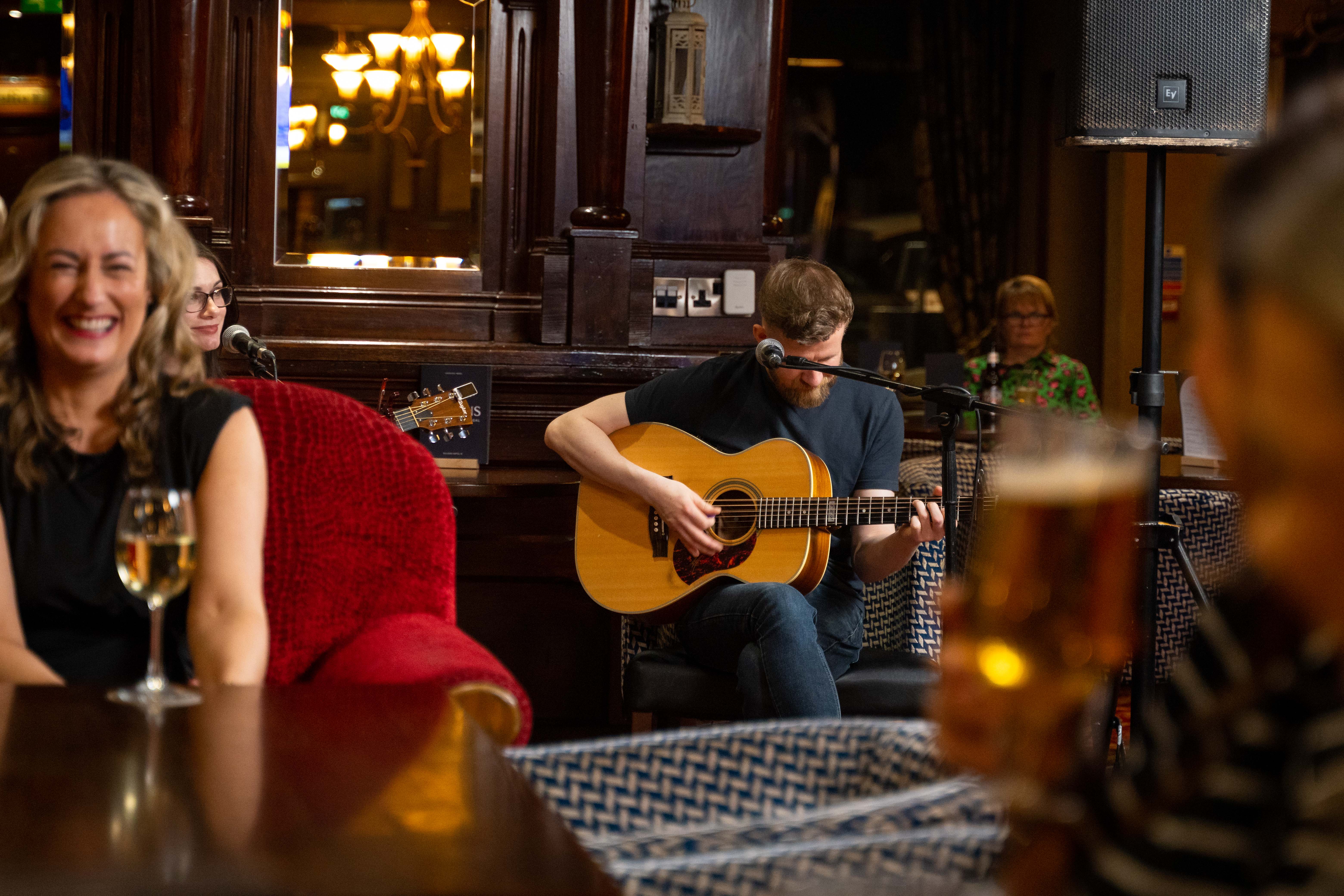 Dillons Hotel - Bar & Grill | Food & Drink | Things to Do | Go Visit ...